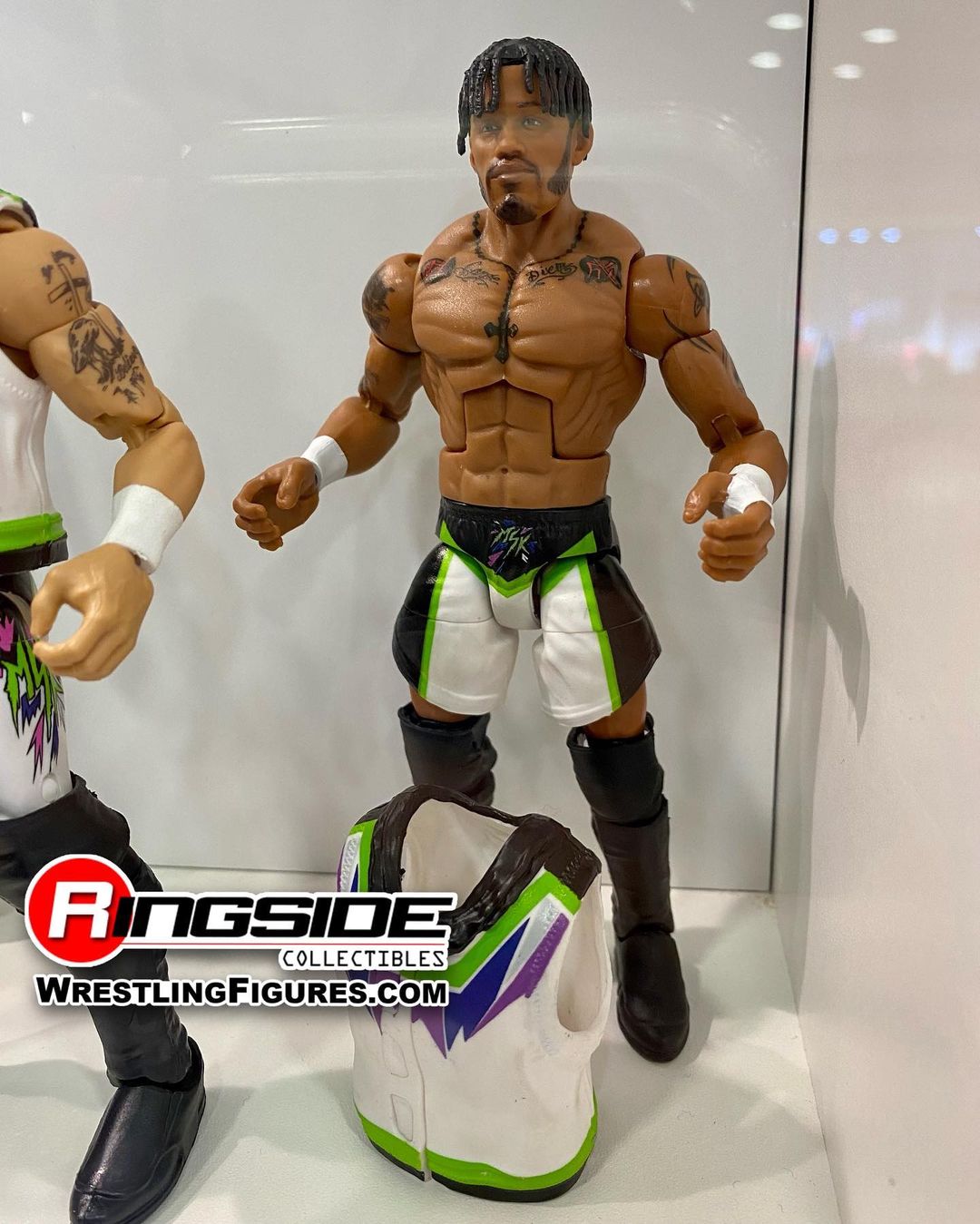 WWE Elite 94 Pre-Orders Live: Bret Hart, British Bulldog, Stephanie ...