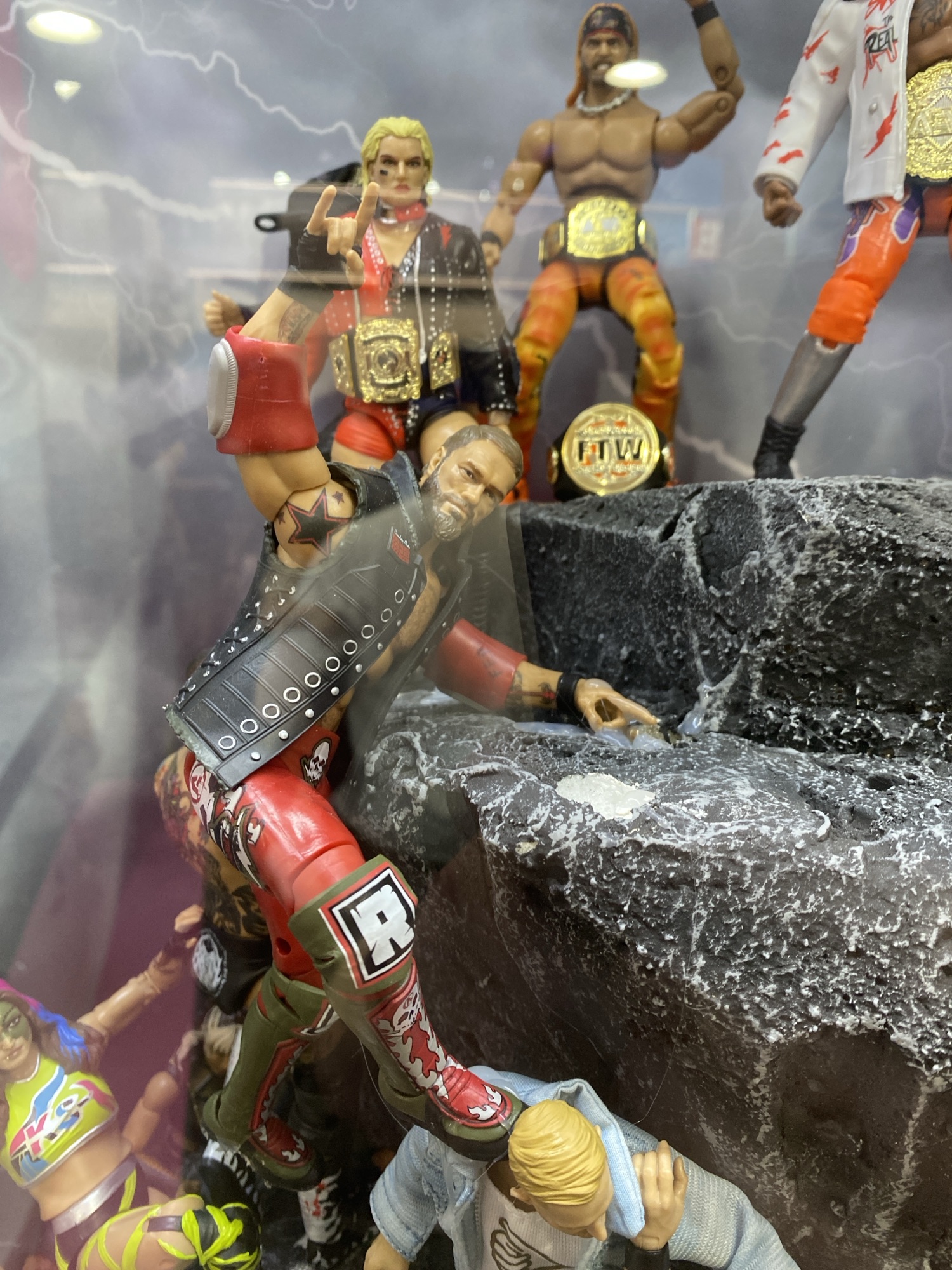 Comic-Con 2024: AEW Reveals (Night 1) – Wrestling Figure News